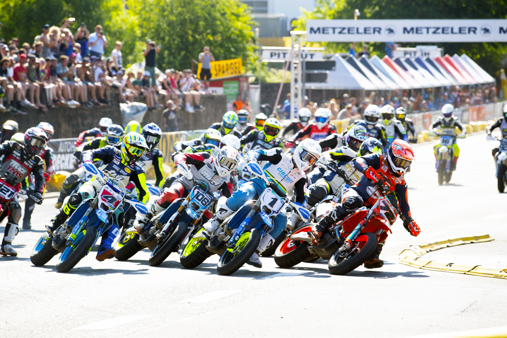 FULL STARTING GRID AT S1GP OF GERMANY – Supermoto S1GP