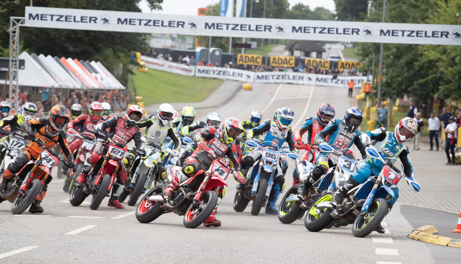 FULL STARTING GRID AT S1GP OF GERMANY – Supermoto S1GP